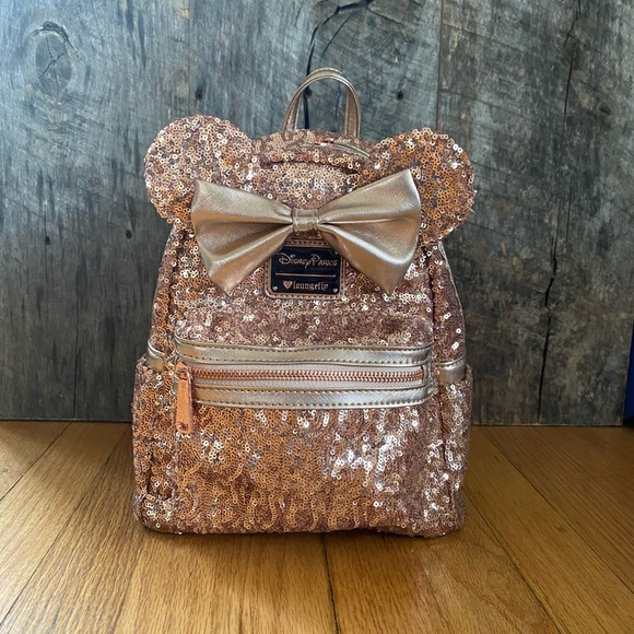 Loungefly | Bags | Disney Park Minnie Mouse Rose Gold Sequined ...